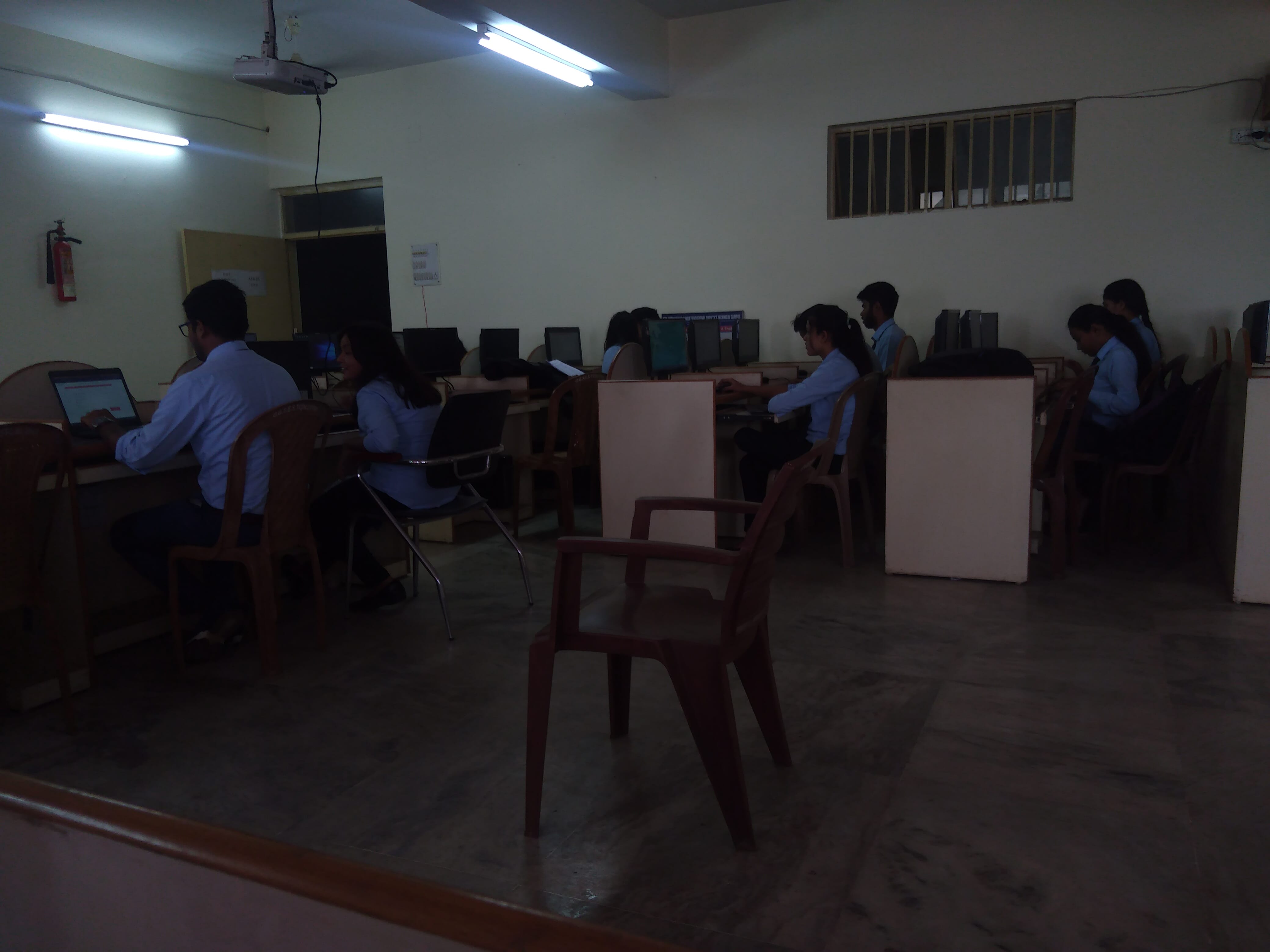 Madhuri1034's Review On Guru Gobind Singh Educational Society Technical ...